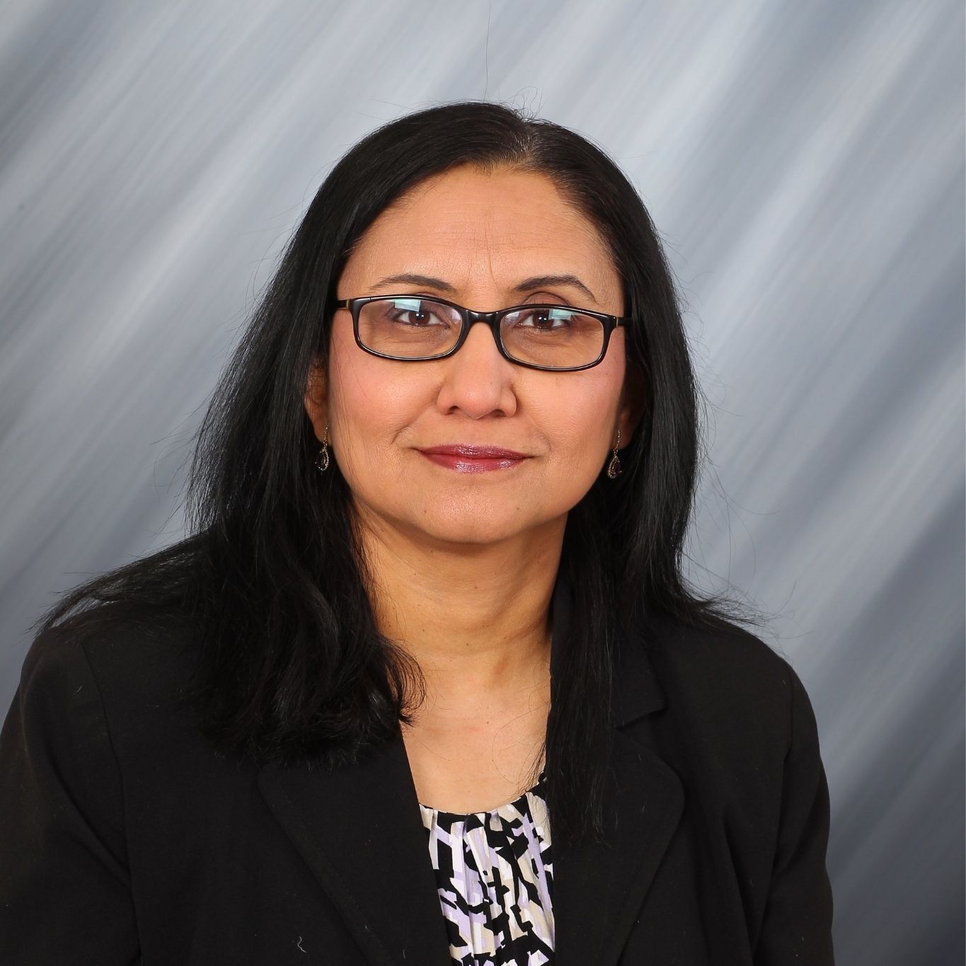 Shahina Amin honored by Board of Regents for excellence | inside UNI